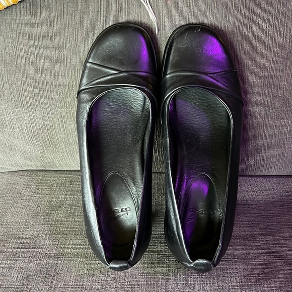 Dansko | Shoes | Dansko Flats 39 | Poshmark